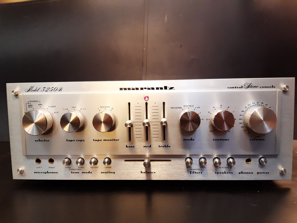 Marantz Model 3250B Vorverstärker Vintage 1978-1981 Stereo | Kaufen auf Ricardo