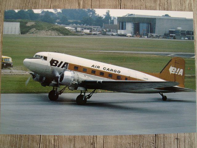 British Island Airways BIA Air Cargo DC-3 (Neu und originalverpackt) in ...