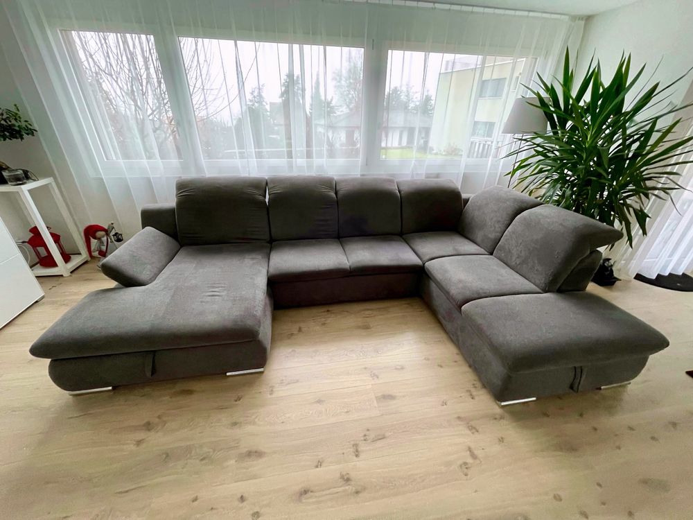 Sofa, grosse u. praktische Wohnzimmer-Schlafcouch (Gebraucht) in ...