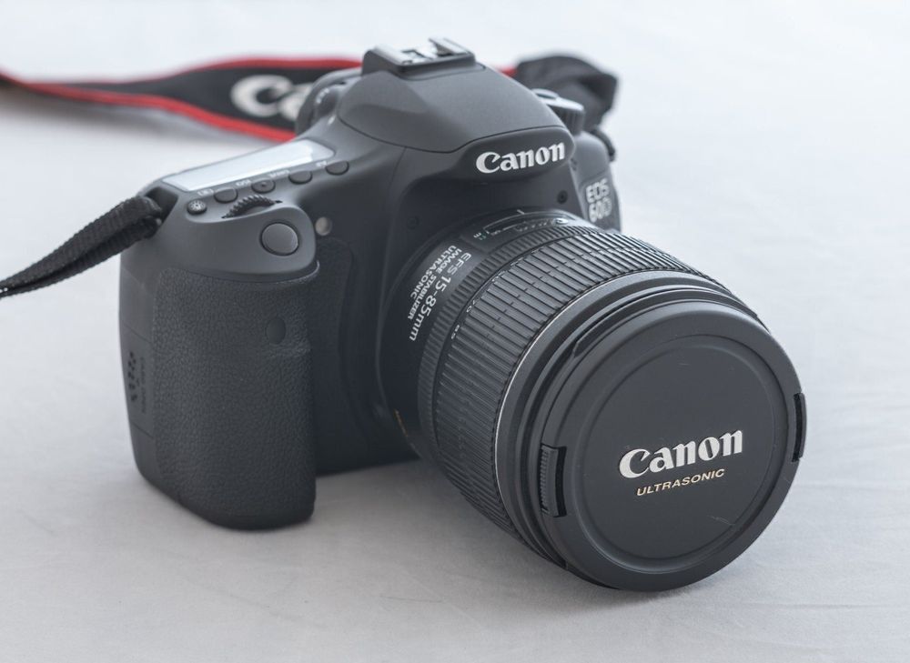 Canon EOS 60D+EF-S 15-85mm f/3.5-5.6 IS | Acheter sur Ricardo