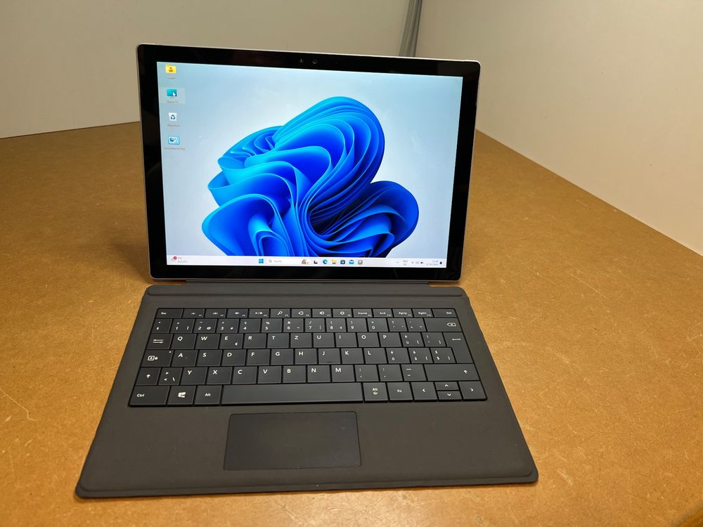Microsoft Surface Pro 4 & Windows 11 (Gebraucht) in für CHF 250 – mit Lieferung auf Ricardo kaufen