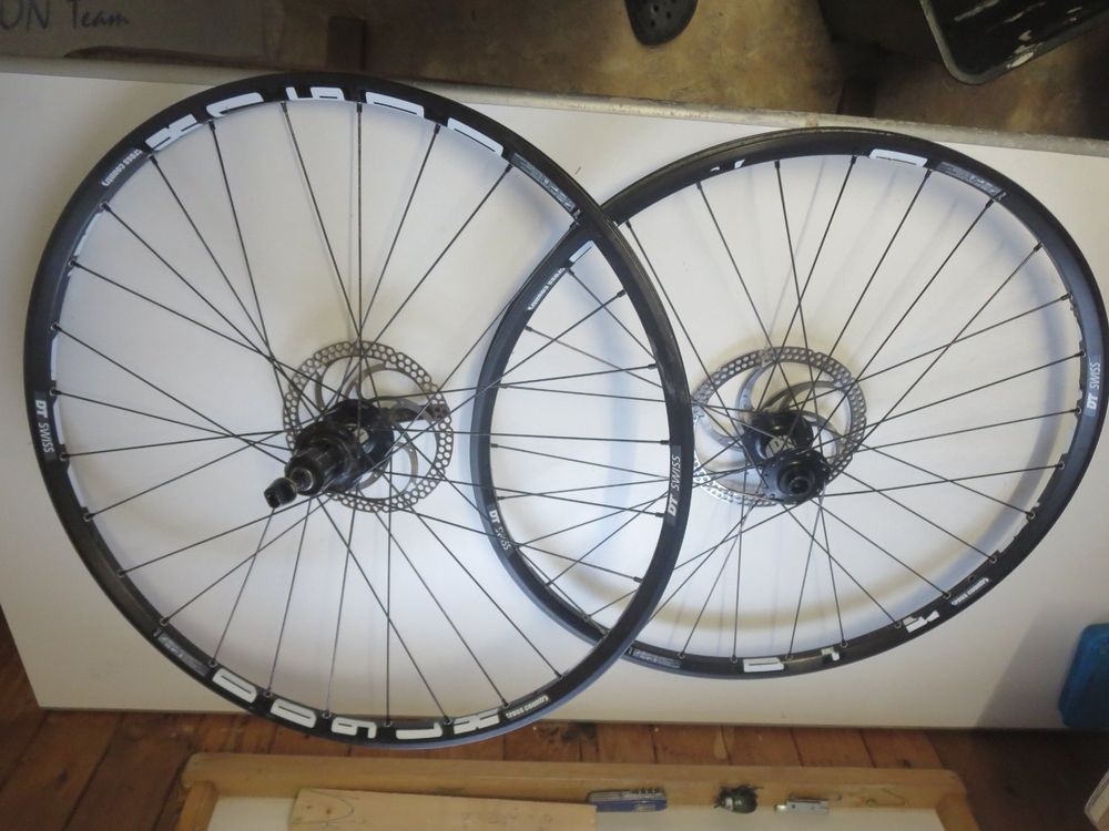 DT Swiss Laufradsatz 26" 28 Speichen H135mm V15x100mm (Gebraucht) in ...