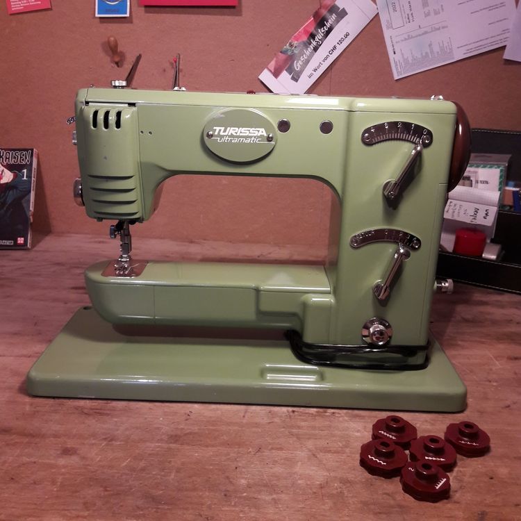 Turissa Ultramatic Nähmaschine (Defekt) in Neuenhof für CHF 10 – nur ...