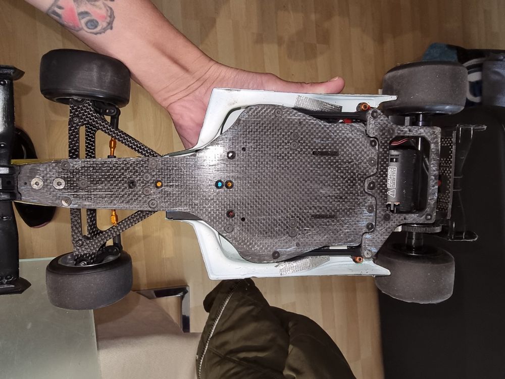 Verkaufe RC Xray F1 (Gebraucht) in Unterentfelden für CHF 200 – mit Lieferung auf Ricardo kaufen