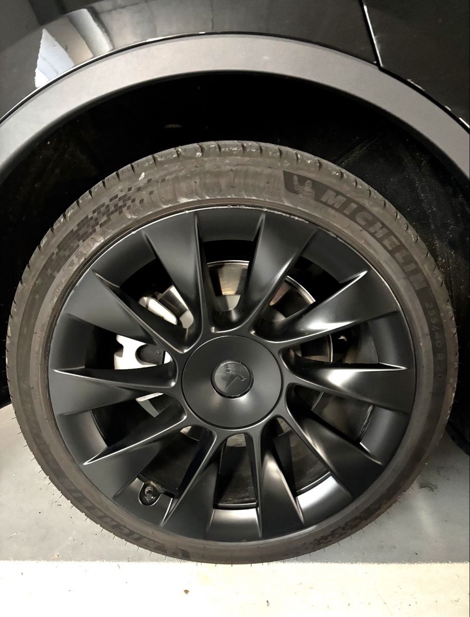 Caches Tesla induction 19", set 4 pièces, noir mat (Gebraucht) in ...