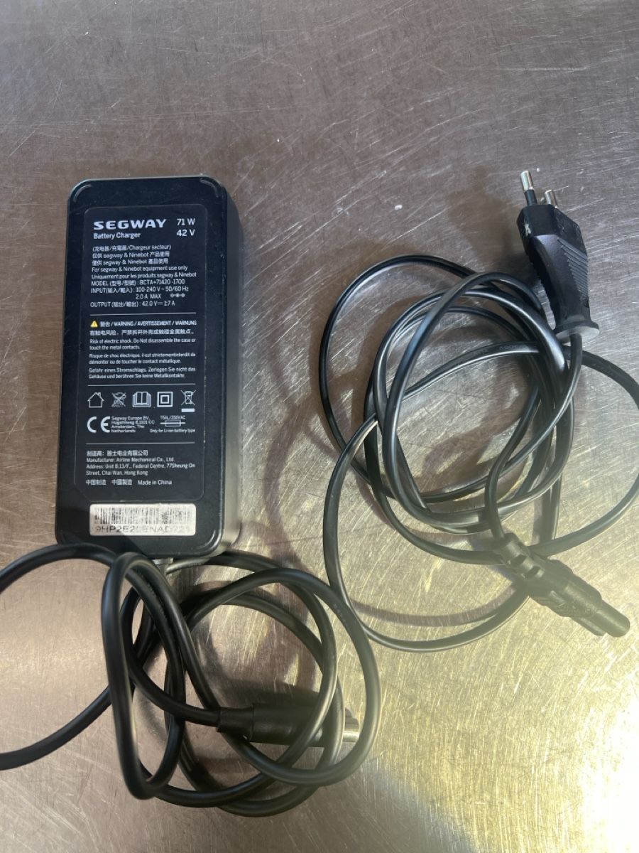 Segway Netzteil 71W 42V Ladegerät Schnell für Ninebot E-Scoo (Gebraucht ...