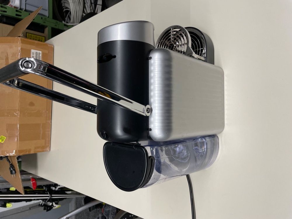 Nespresso 9737G Kaffemaschine (Gebraucht) in Mühlau für CHF 80 – mit ...