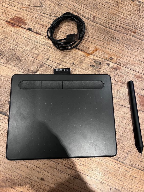 Wacom Intuos small Black (Gebraucht) in Hünibach für CHF 27 – mit ...