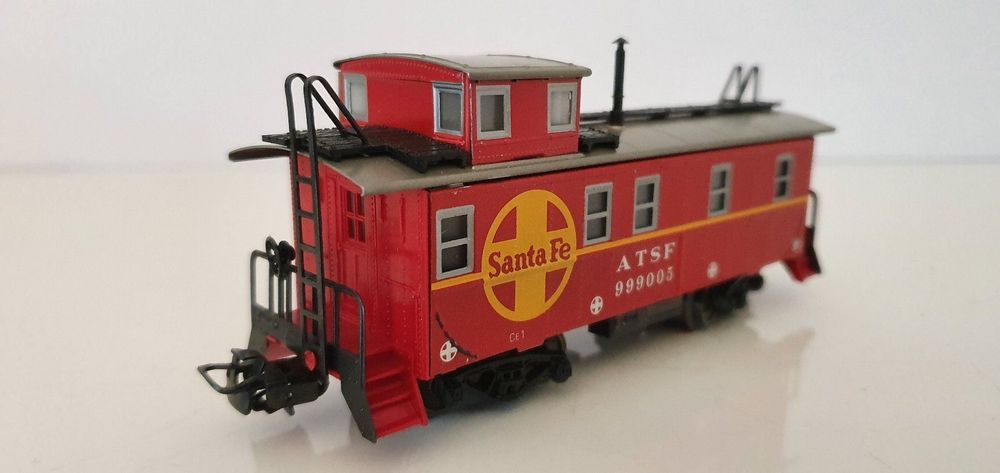 Güterzugbegleitwagen Red Caboose ATSF (Neu und originalverpackt) in Herisau für CHF 22 – mit ...
