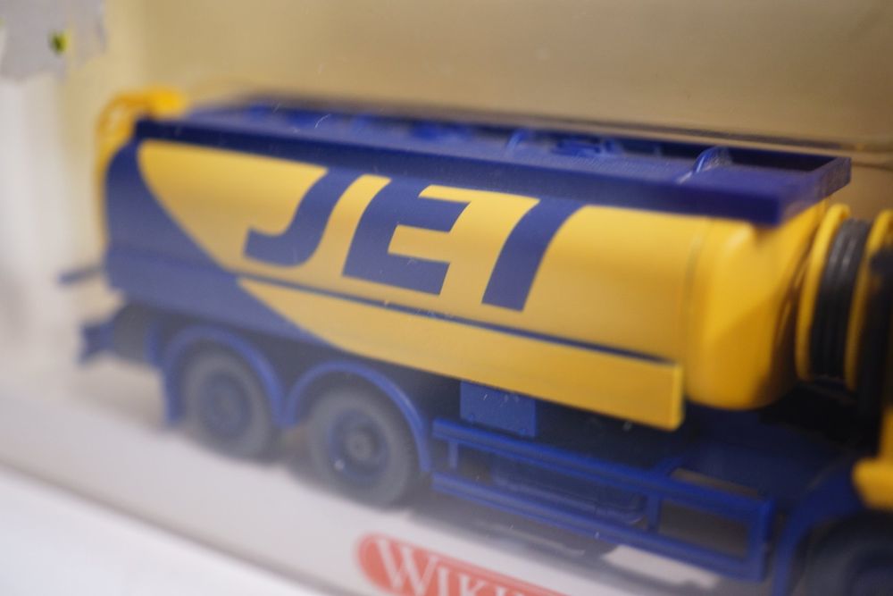 4œ Wiking 779 02 42 Tankfahrzeug MB Econic JET (Gebraucht) in Uetendorf ...