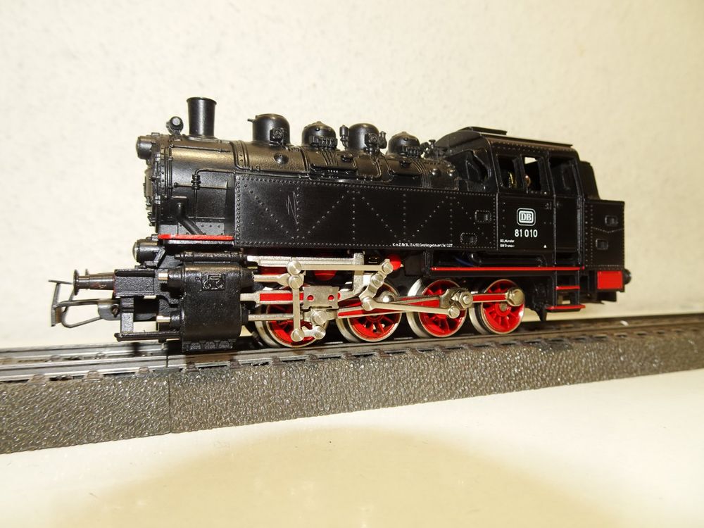 Märklin Lokomotive DB Br 81 010 HO (13) (Gebraucht) in Luzern für CHF ...