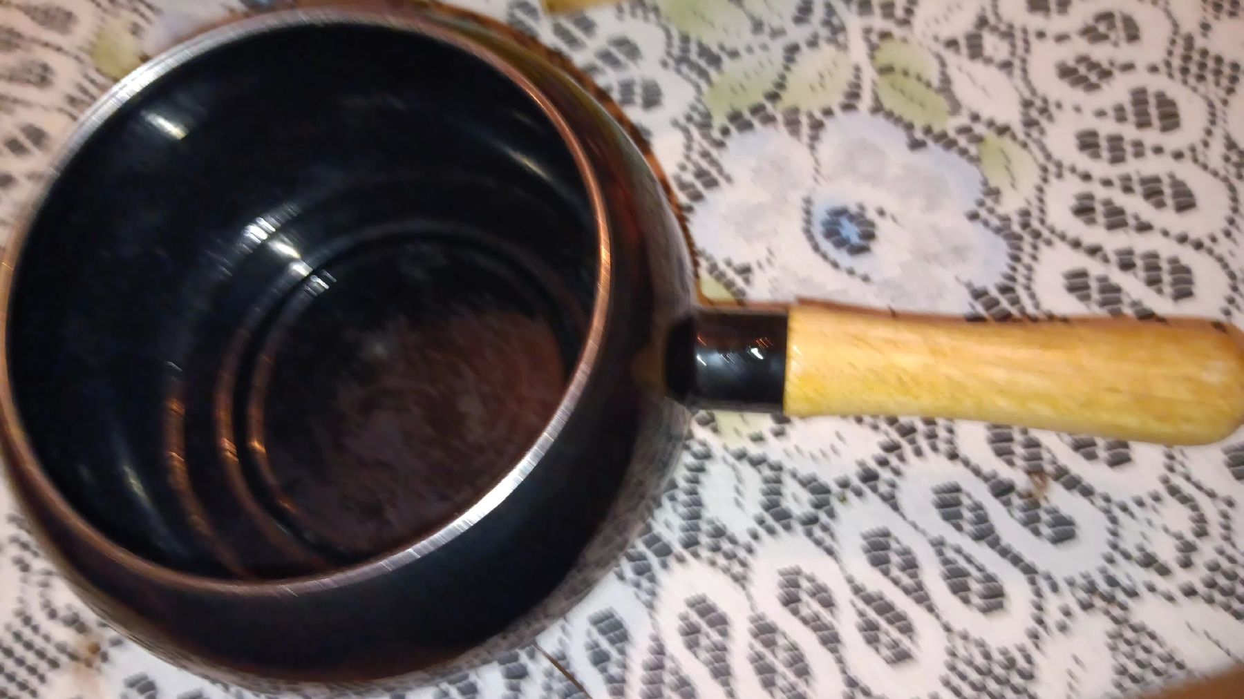 2 Casseruola Vintage con Manico in Legno - Perfetta per Fon (Usato) a ...