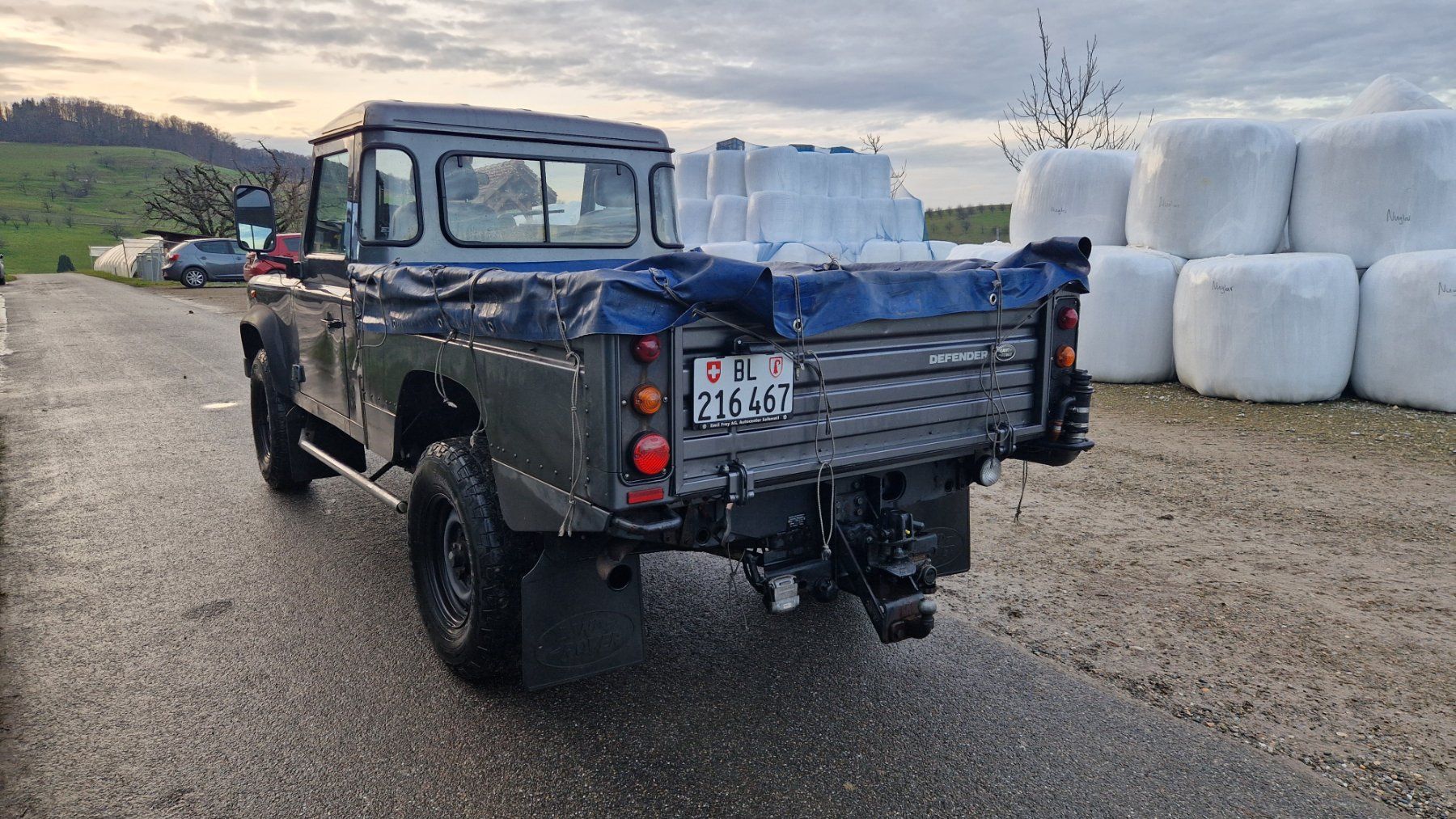 Land Rover Defender 110TD4 Pick Up 6 TONNEN Anhängelast (Gebraucht) in ...