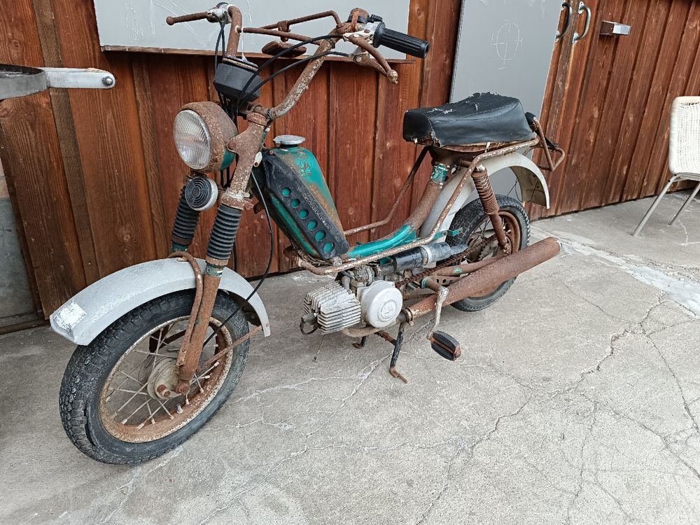 Oldtimer Mofa PUCH X20 - Liebhaberobjekt/Ersatzteile (Defekt) in ...
