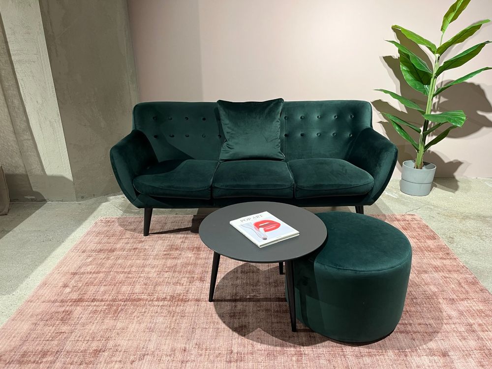 Anne 3er Sofa Velours Lux Green (Gebraucht) in Bern für CHF 350 – nur Abholung auf Ricardo kaufen