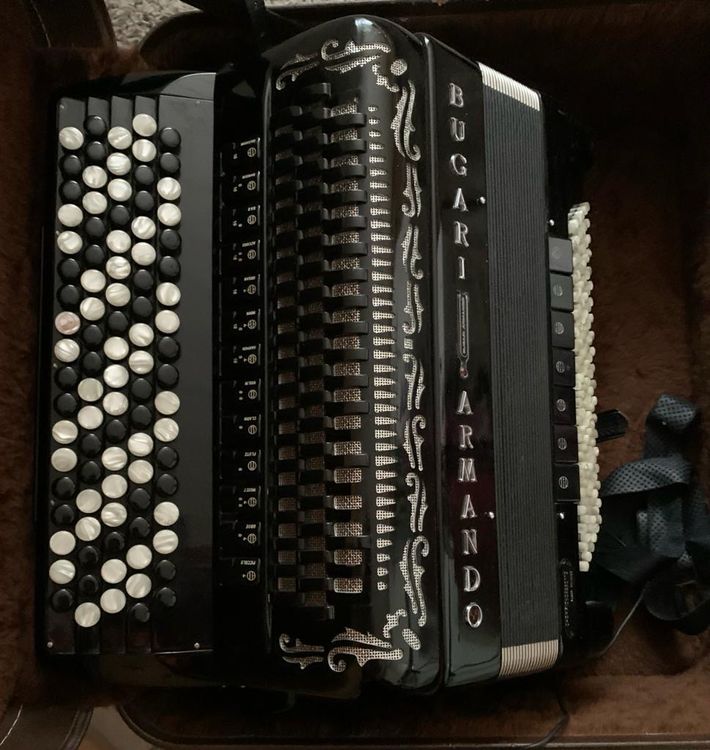 AKKORDION. BUGARI ARMANDO | Kaufen auf Ricardo