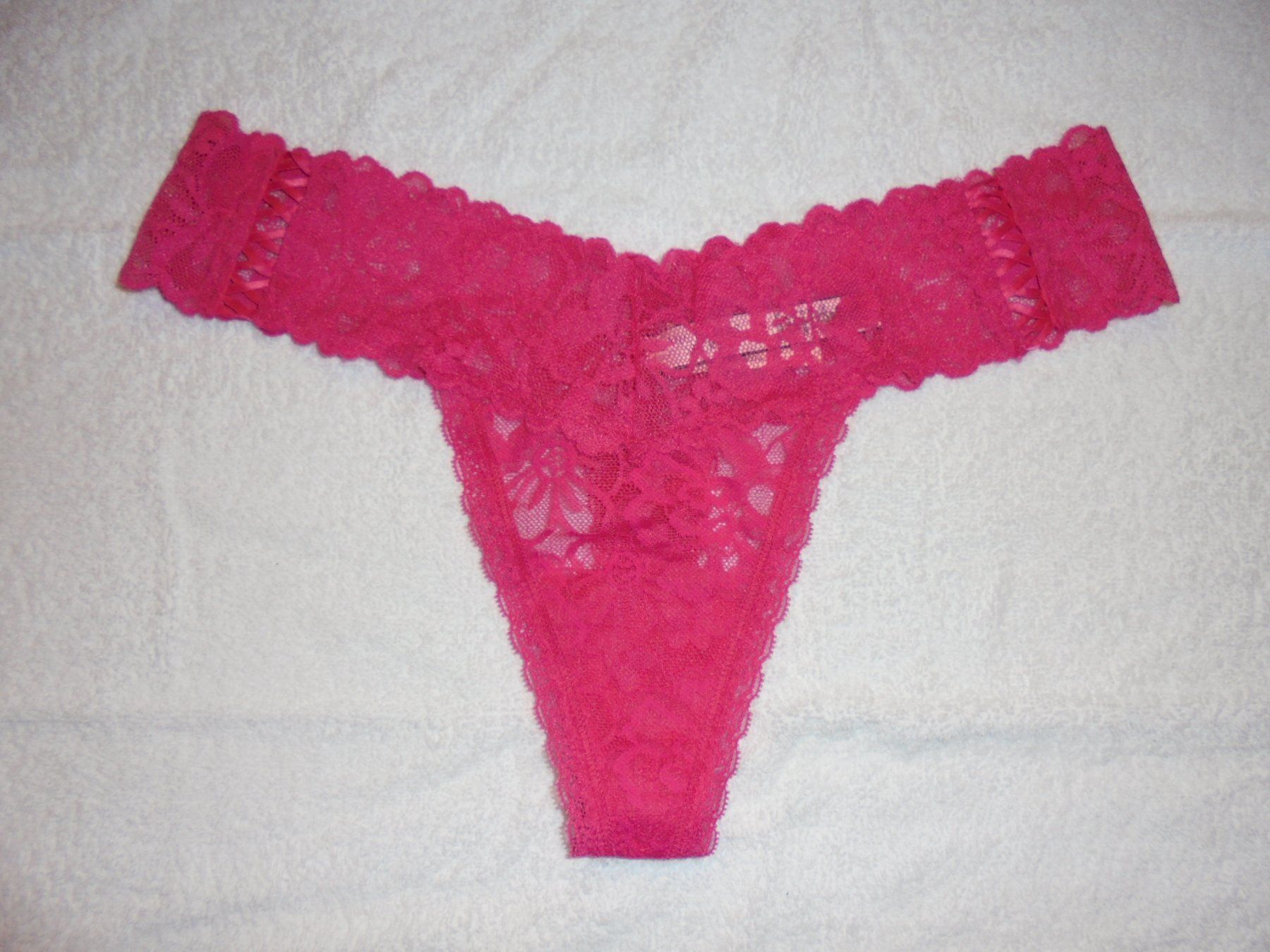 VICTORIA'S SECRET LACIE THONG, M, NEU, MIT RIEMCHENDETAIL... (Neu und ...