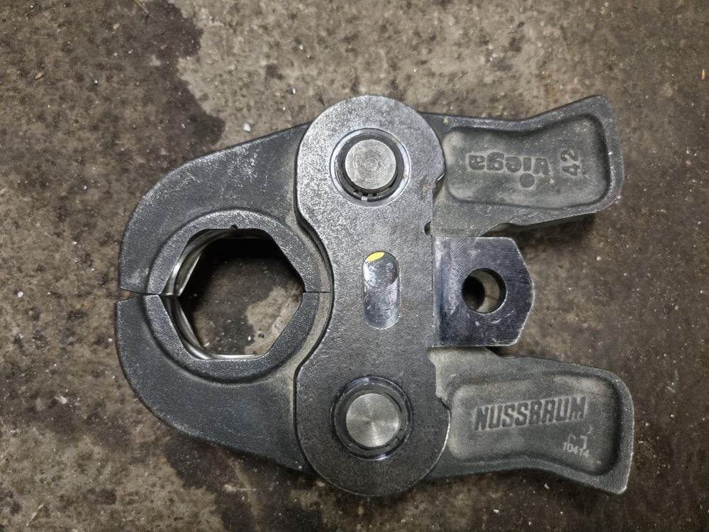 Pressbacken Nussbaum Optipress 42° (Gebraucht) in Zürich für CHF 100 ...