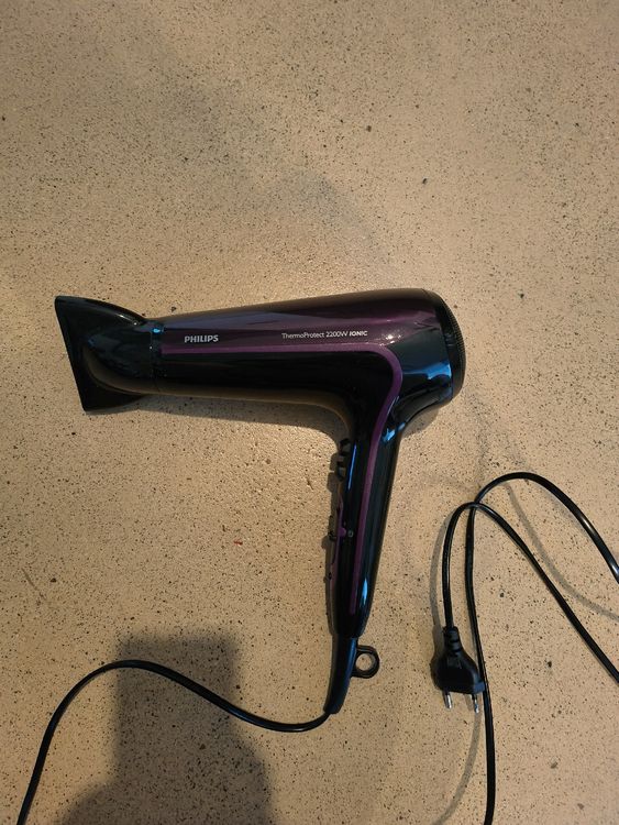 Philips Haartrockner ThermoProtect 2200W IONIC (Gebraucht) in Arbon für CHF 19 – mit Lieferung ...