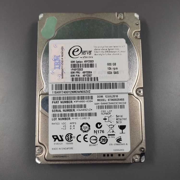 IBM 600GB 2.5" SAS HDD 10K 6Gbps ohne Caddy | Kaufen auf Ricardo