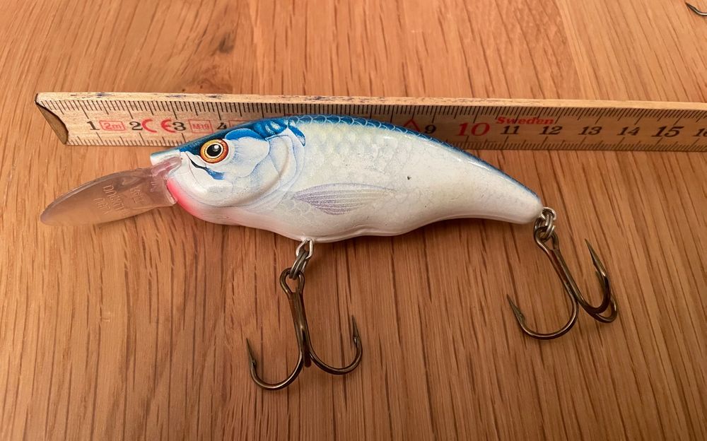 Wobbler weiss blau (Gebraucht) in Flüelen für CHF 3 – mit Lieferung auf ...