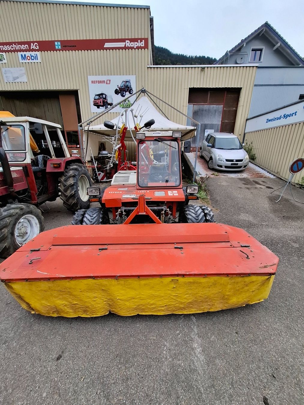 Reform Metrac 3003 S mit Mähwerk und Bandheuer (Gebraucht) in Nesslau ...