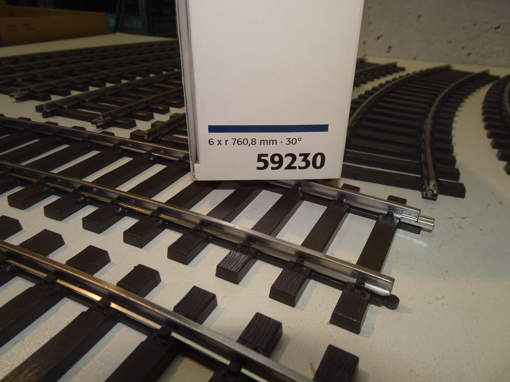 20 Märklin Schienen Gleis gebogen 59230 Spur 1 (Neu (gemäss ...