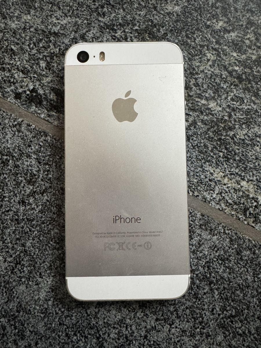 Apple iPhone SE - 64 GB weiss (2020) (Gebraucht) in Turgi für CHF 20 ...