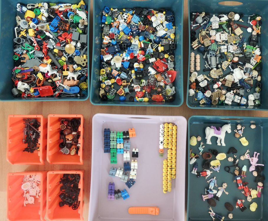 Ganz viele Lego Minifiguren, Tiere und Zubehör | Kaufen auf Ricardo