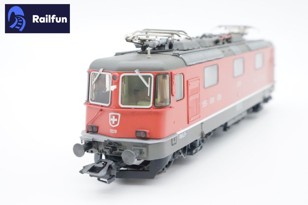Märklin 37348 SBB Re 4/4 II H0 AC Mfx + Sound | Acheter sur Ricardo
