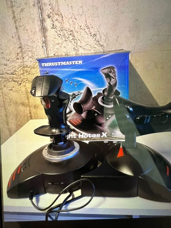 Thrustmaster Flight Hotas X: joystick PC/PS (Usato) a Giubiasco per CHF ...