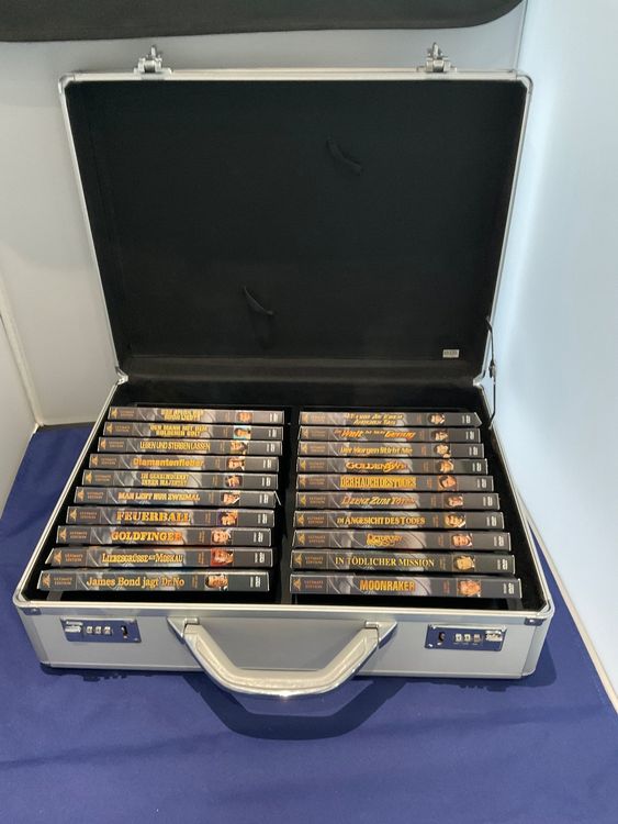 James Bond Box mit 20 DVD Limited Edition (Neu (gemäss Beschreibung ...