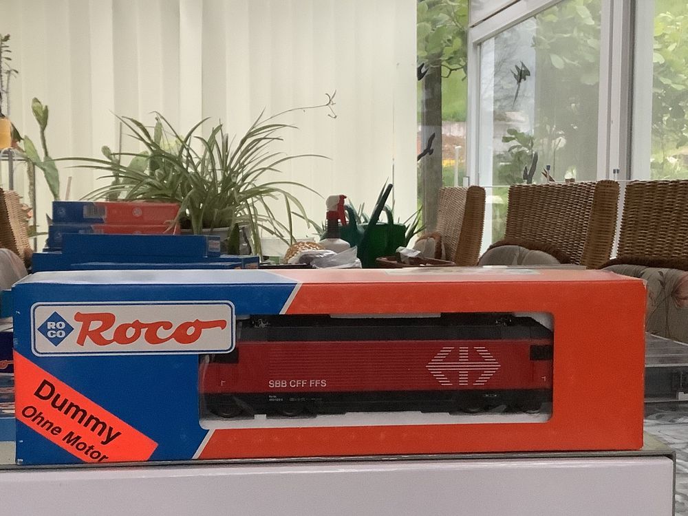 Roco Re 460 Dummy rot AC, unbespielt, neuwertig (Neu und originalverpackt) in St. Margrethen SG ...