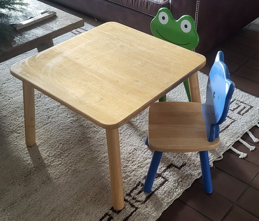 Kindertisch plus Stuhl von Pin Furniture (Gebraucht) in Meilen für CHF ...