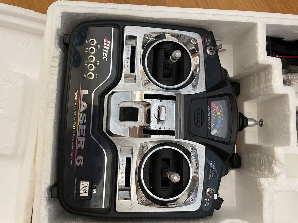 Hitec Laser 6 Fernsteuerung + 5 Servos Fernbedienung mit Ser | Kaufen ...