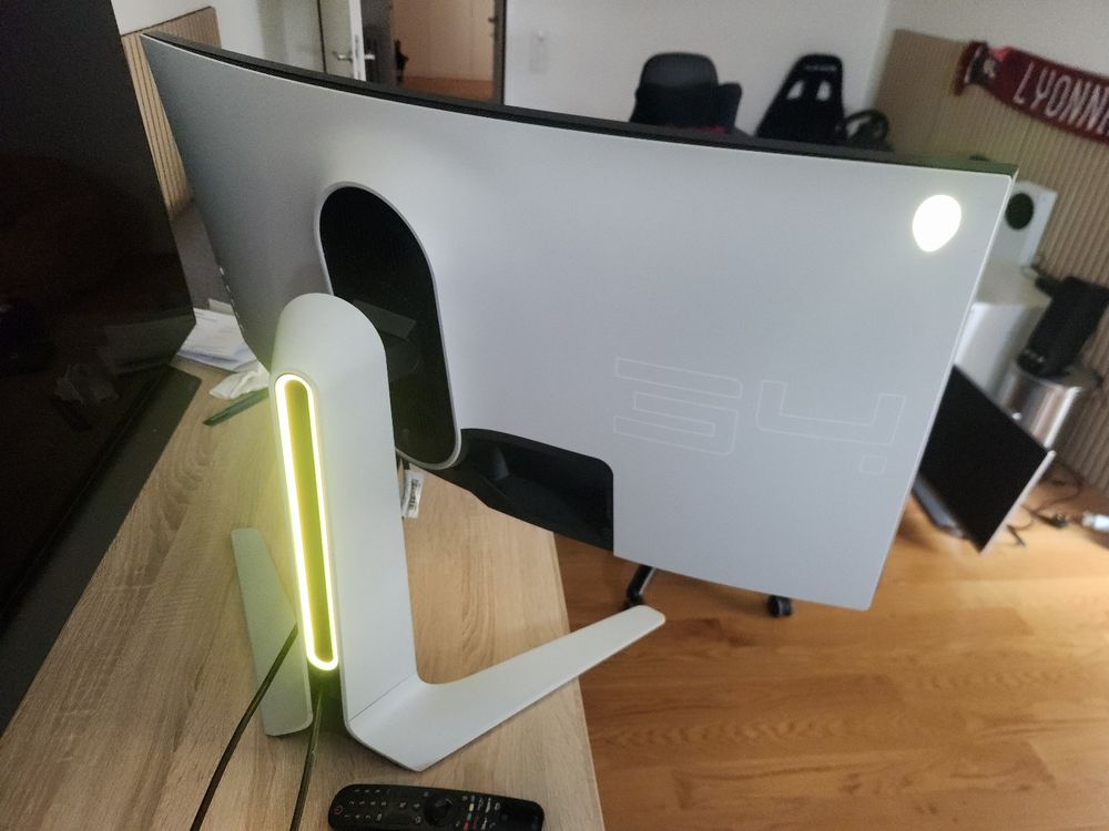 Alienware 34 inch Curved Gaming Monitor 120hz 3440x1440 (Gebraucht) in ...