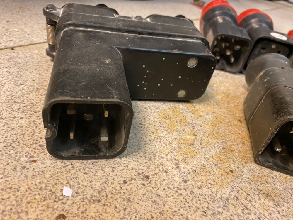 4 und 5 Pol Stecker, Mehrfachstecker, (Gebraucht) in Birmenstorf AG für ...