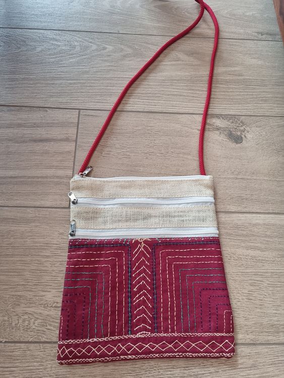 sac à main (Neu (gemäss Beschreibung)) in Le Locle für CHF 8 – mit Lieferung auf Ricardo kaufen