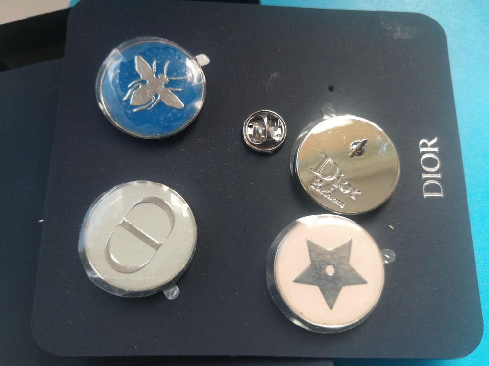 Dior Pin set (Neu und originalverpackt) in für CHF 38 – mit Lieferung ...