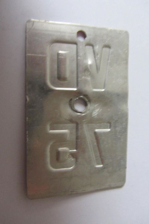 PLAQUE VD 1975 (Gebraucht) in Echallens für CHF 5 – mit Lieferung auf ...