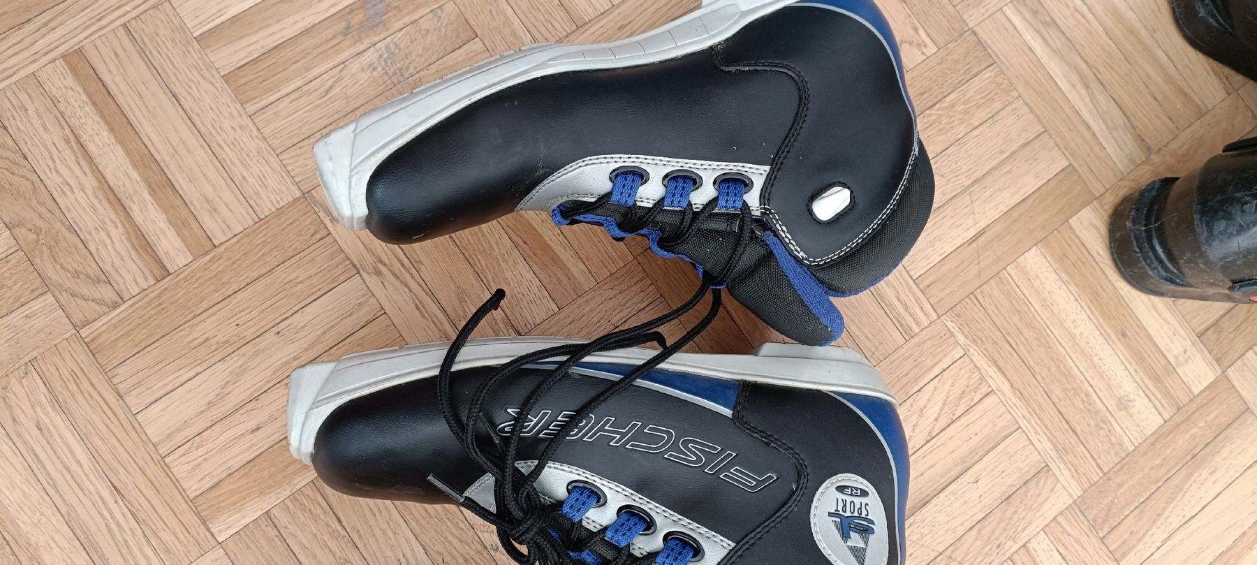 Scarponi da sci Salomon, misura 40 e 41 pronti per la neve! (Usato) a ...