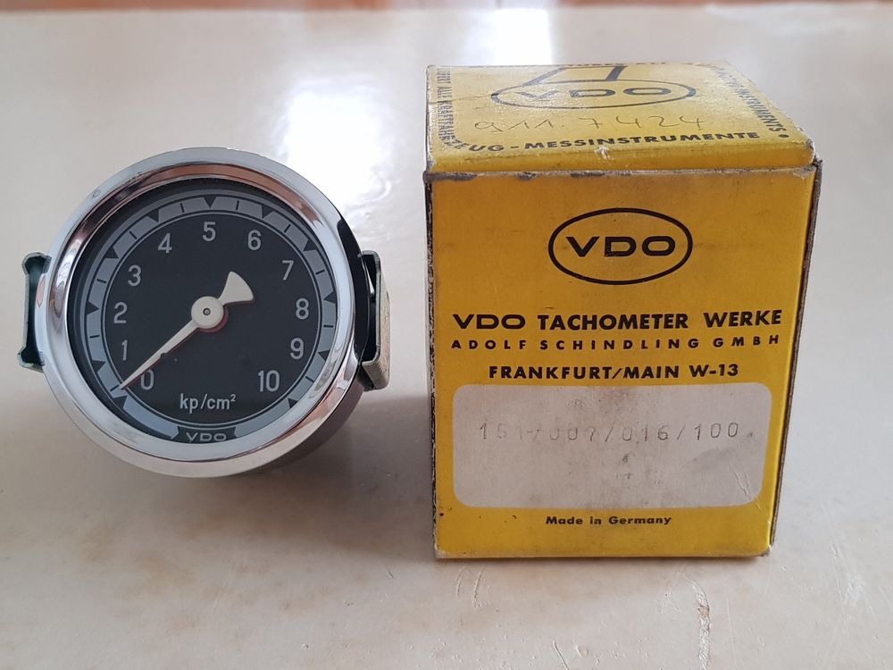 Manometer VDO beleuchtet 24 V | Kaufen auf Ricardo