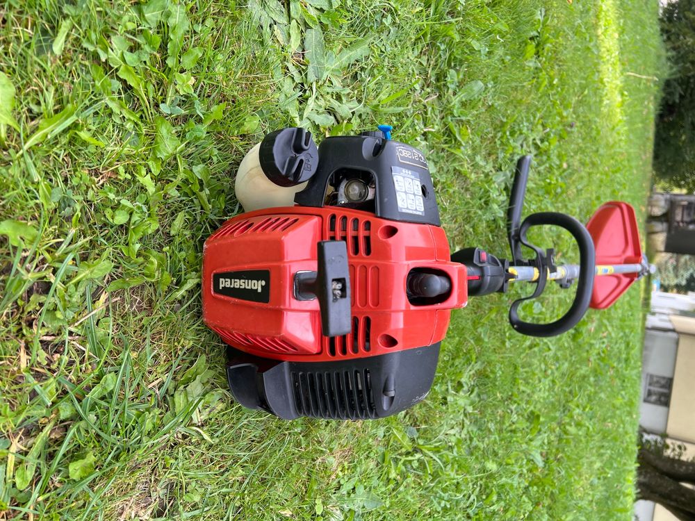 Wie Neue Kombigeräte Rasentrimmer Jonsered GC 2128 C, 2018 | Kaufen auf ...
