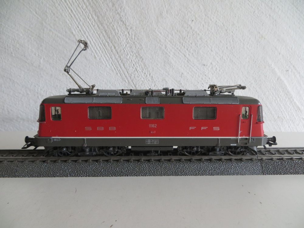 Märklin H0: SBB-E-Lok Re 4/4 II 11162 rot, 3434, WS, o. OVP (Gebraucht ...