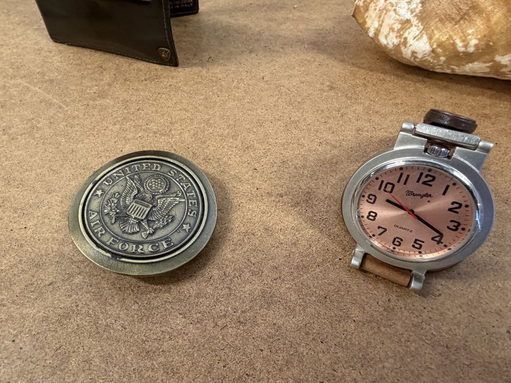 Lot de bijoux et brocante à ne pas manquer ! (D'occasion) à montreux ...