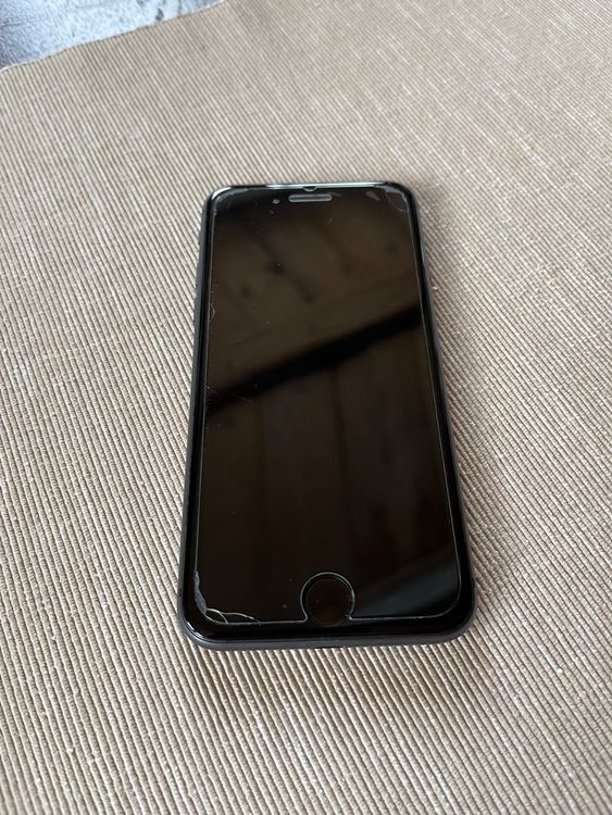 iPhone 8 Space Gray 64GB | Kaufen auf Ricardo