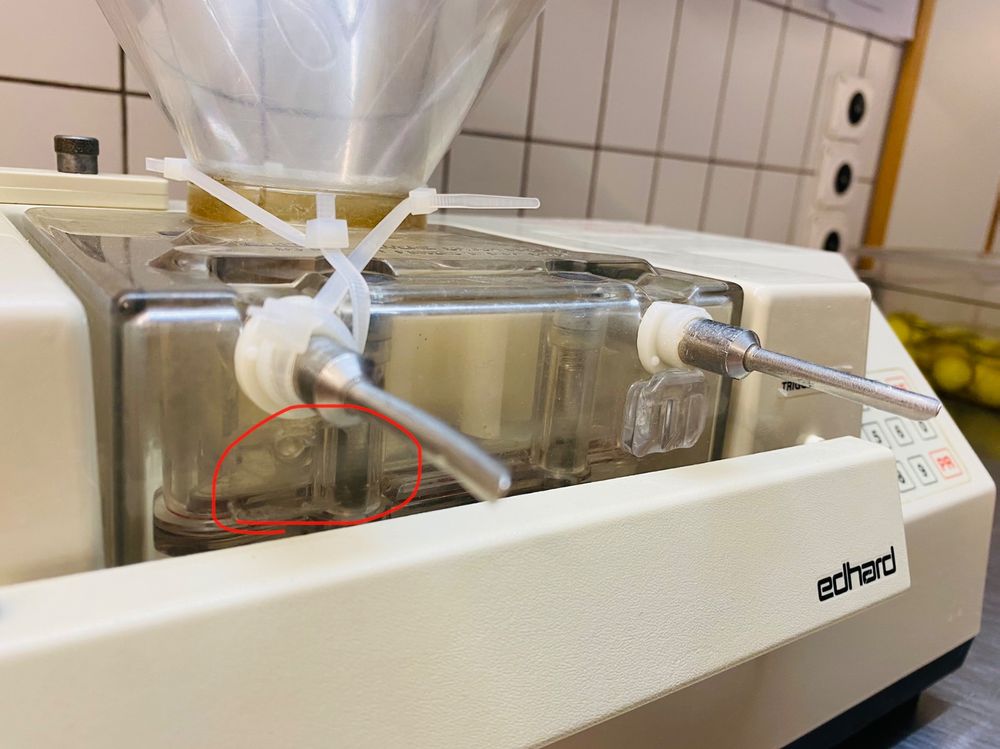 Edhard Dosiermaschine / Gebäckfüllmaschine, Bäckerei (Gebraucht) in ...