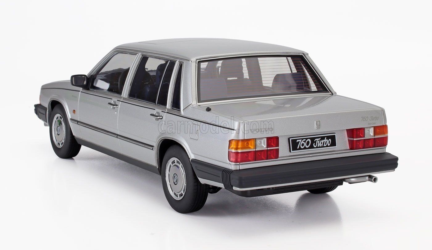 Volvo 760 Turbo 1985 silber 1/18 von Triple9 NEU (Neu und ...