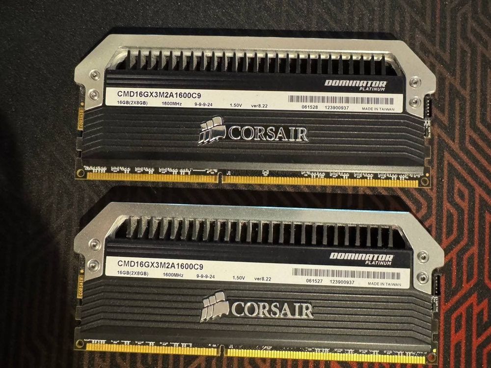 Corsair Dominator DDR3 RAM 2 x 8GB, 1600 Mhz Ram-Sticks (Defekt) in ...
