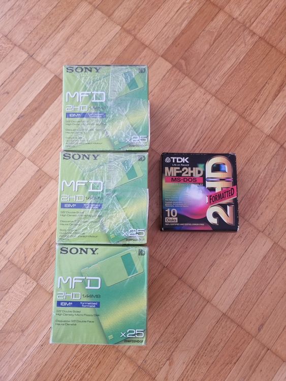 85x 3.5" Double Sided High Density Micro Floppy Disk 1.44MB (Neu und originalverpackt) in Biel ...
